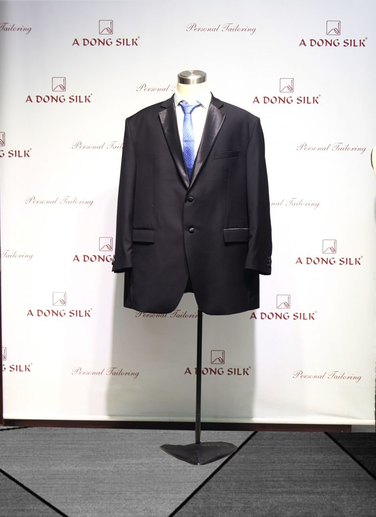 HOW TO CHOOSE A LINING FOR YOUR BESPOKE SUIT - A DONG SILK I Tailored Suits